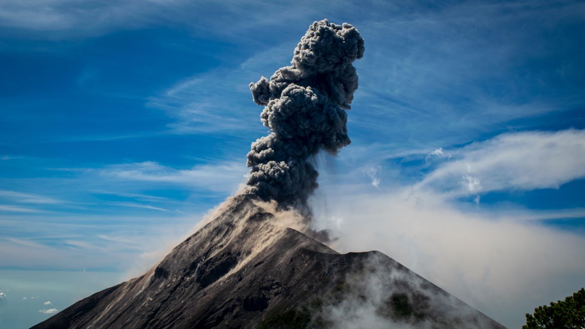 Guatemala Volcanoes – Antigua Guatemala Volcano – Enjoy Guatemala